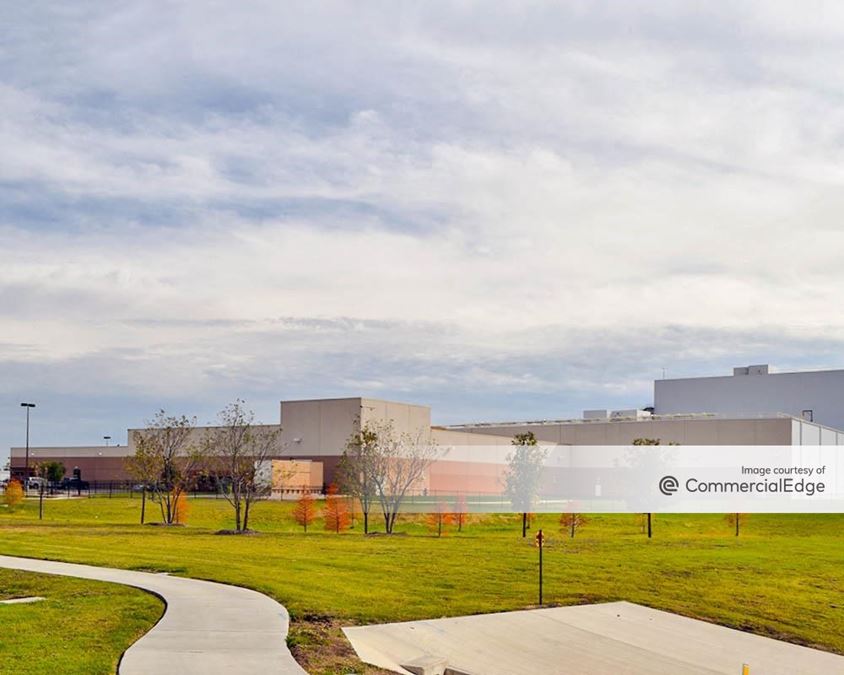 Target Food Distribution Center - 3255 Airport Road | Industrial Building