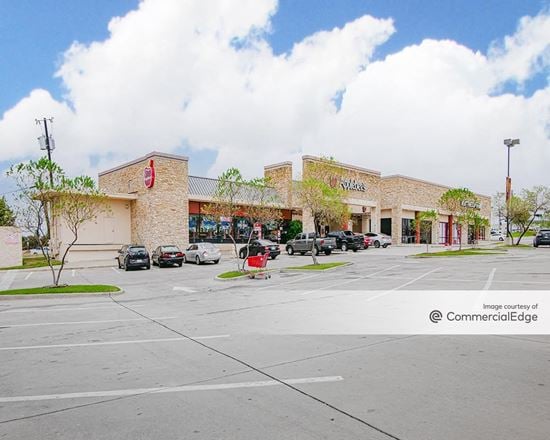 Medallion Center - 6464 East Northwest Hwy, Dallas, TX | Retail Building
