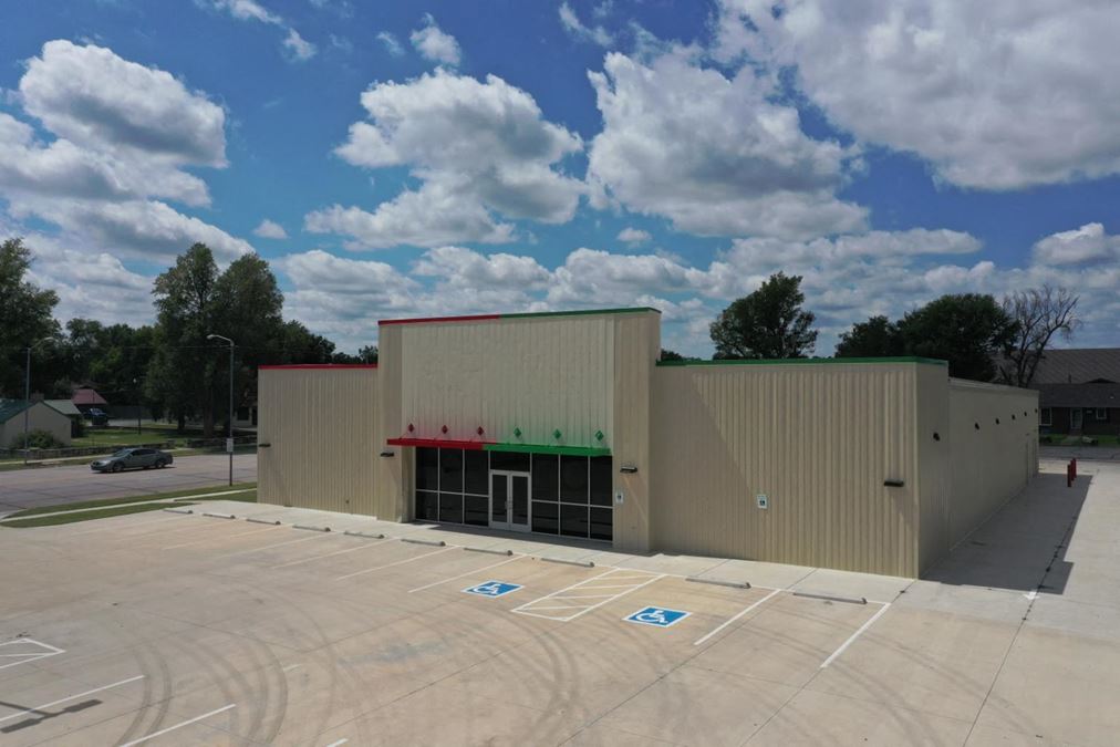 312 West Carthage Street, Meade, KS 67864 | CommercialCafe.com