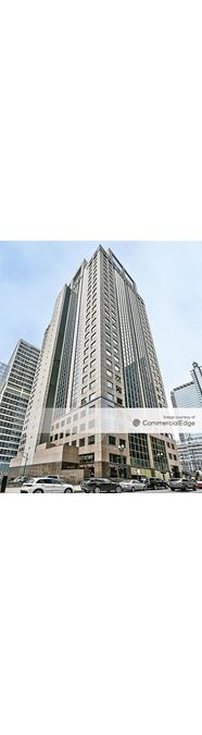 123 North Wacker Drive Chicago IL 60606 CommercialCafe 123 North Wacker Drive Chicago IL 60606 CommercialCafe