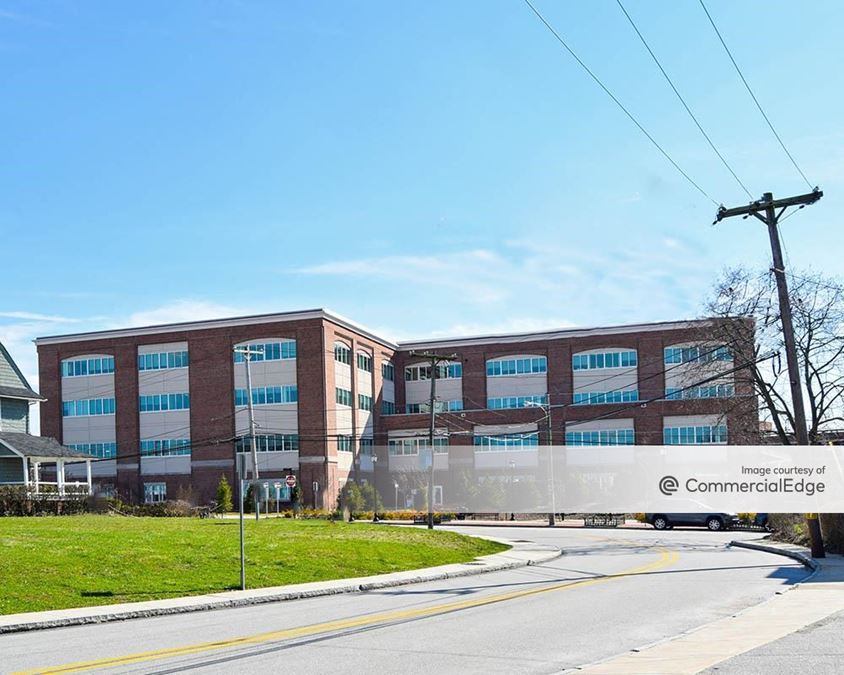 Bryn Mawr Medical Arts Pavilion - 825 Old Lancaster Road | Office Building Bryn Mawr Medical Arts Pavilion - 825 Old Lancaster Road | Office Building