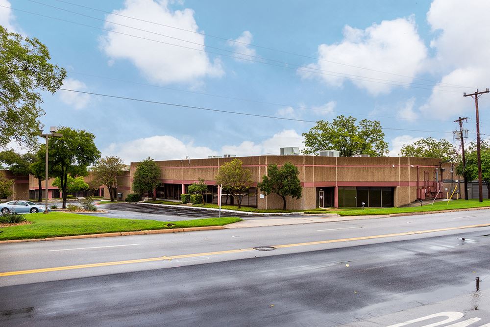 3 Building, 65,447 SF Multi-Tenant Office / Flex / Light Industrial ... 3 Building, 65,447 SF Multi-Tenant Office / Flex / Light Industrial ...