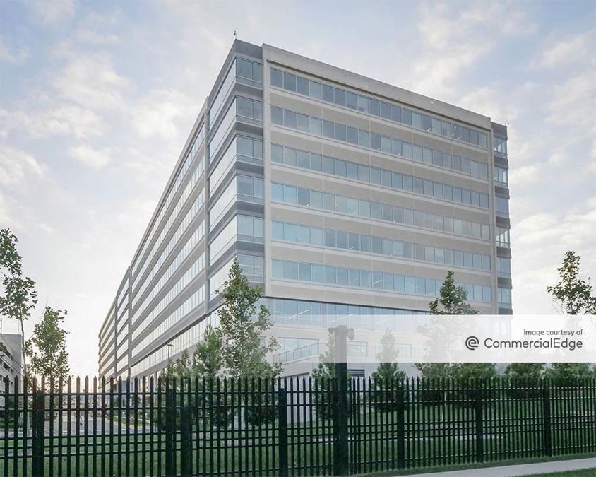 6595 Springfield Center Drive, Springfield, VA | Office Building