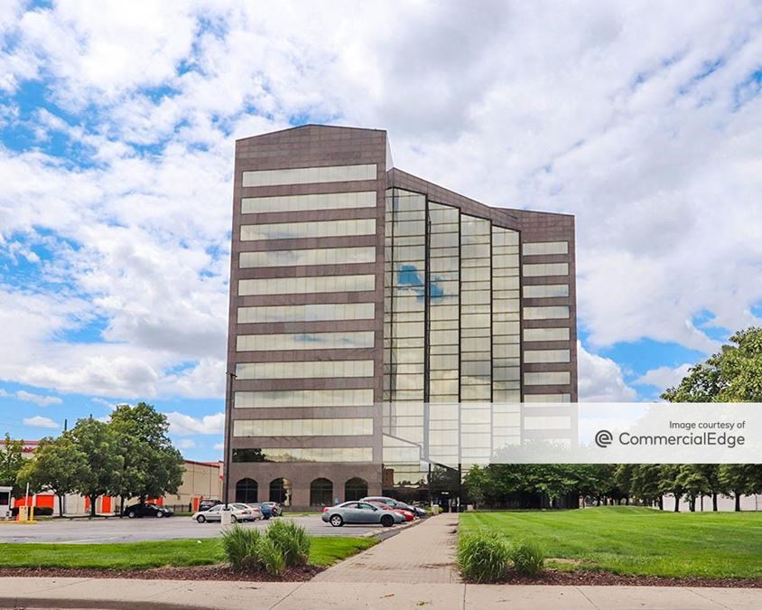 Gateway Plaza - 950 North Meridian Street, Indianapolis, IN ...