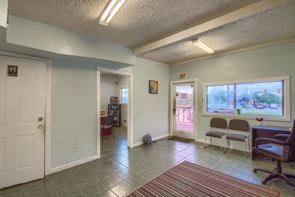 3817 Culebra Rd Property & Listing Details | 42Floors 3817 Culebra Rd Property & Listing Details | 42Floors