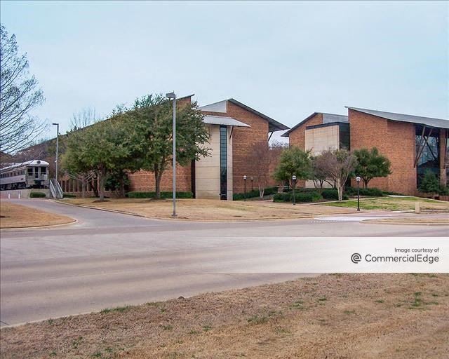 BNSF Railways Corporate Headquarters - 2500 Lou Menk Drive | Office ...