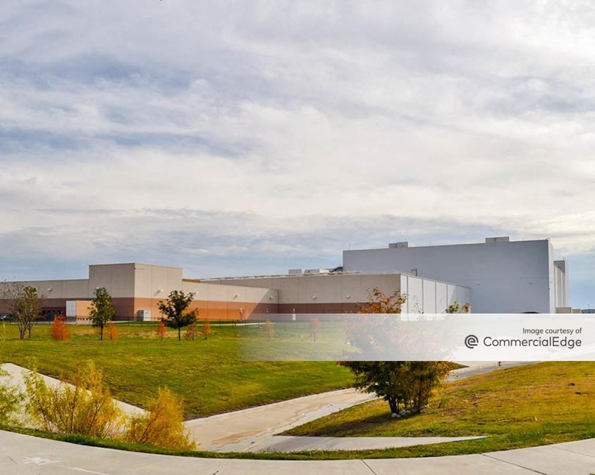 Target Food Distribution Center - 3255 Airport Road | Industrial Building