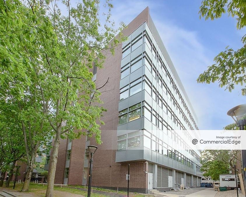 Biogen - Building 6 - 115 Broadway | Office Building