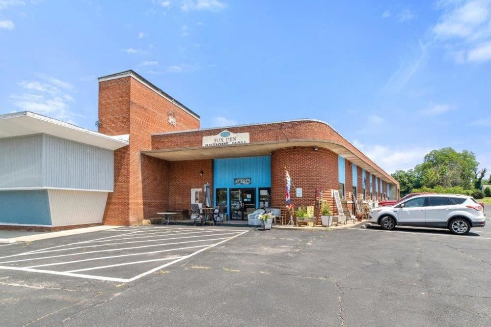 Waterloo Shopping Center - 350 Waterloo Street, Warrenton, VA | Retail ...