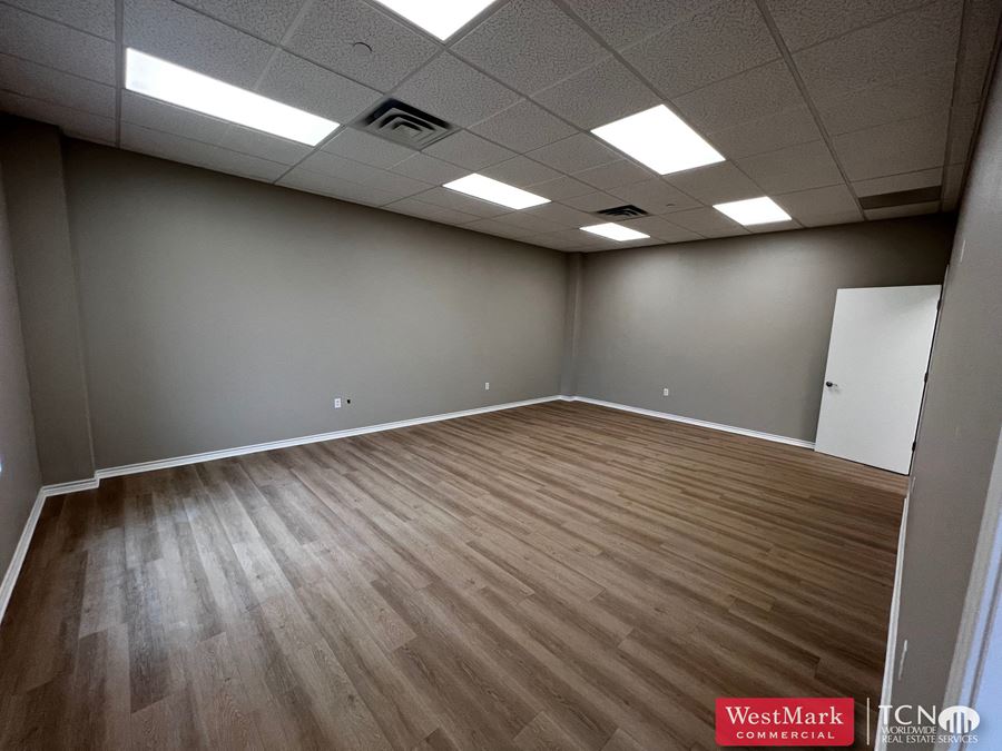 1001 S Loop 289 Ste 110, Lubbock - Industrial Space For Lease