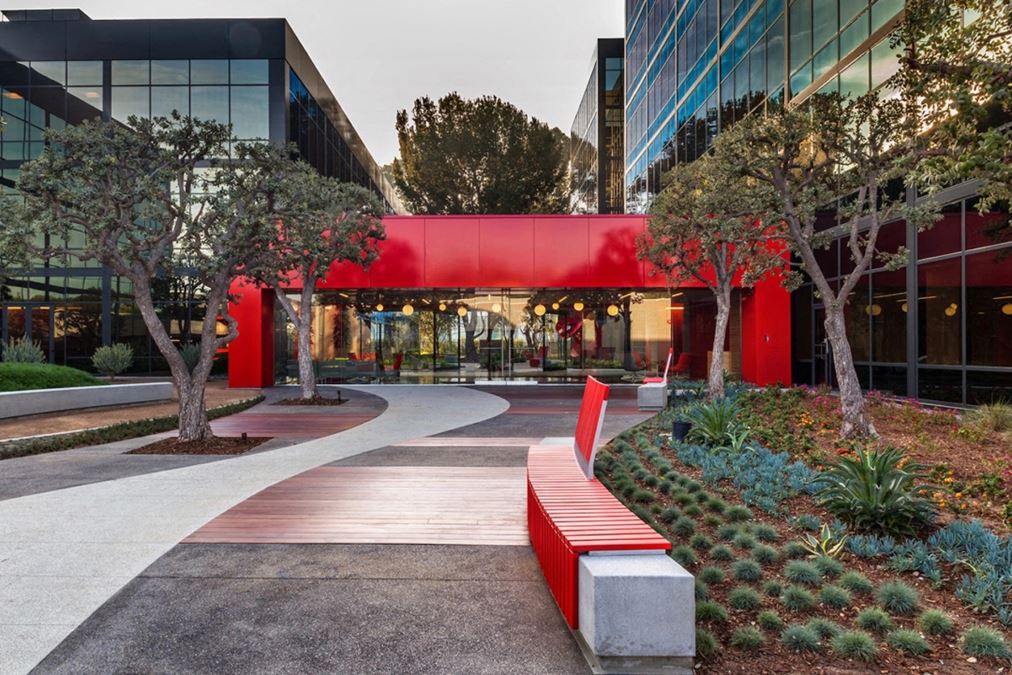 2100 East Grand Avenue, El Segundo CA | CommercialCafe