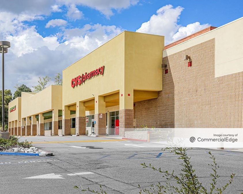 Wood Ranch Shopping Center 501 Country Club Drive Simi Valley Ca
