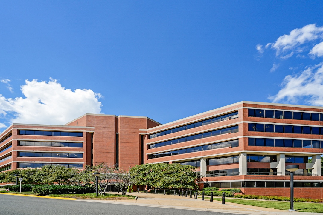 Office Space | 8000 Westpark Dr., Suites 450-495 | Link Parks